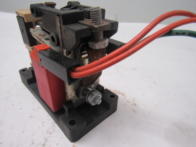 Cableform A1322-1-2-36 36VDC Contactor Removed From Tennant 6550 ...