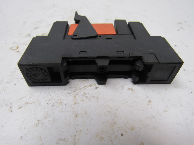 Schrack RT 78625_RTE24024 Relay And Base 24 VDC Lot Of 12 | Bullseye ...