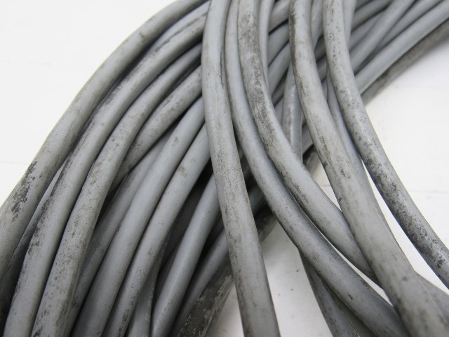 Manhattan Wire M5336 22 AWG Shielded Computer Cable 125' | Bullseye ...