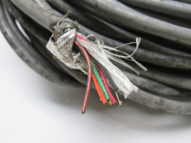 Manhattan Wire M5336 22 AWG Shielded Computer Cable 125' | Bullseye ...