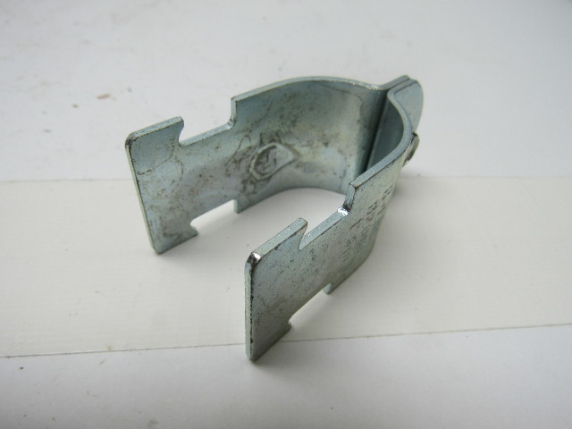 Cooper B-Line B2010 1" Pipe Conduit Clamp 600 Lbs. Lot of 50 Sets W ...