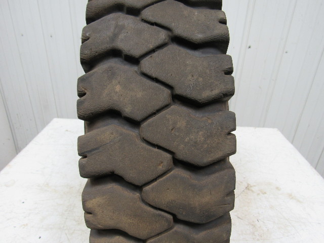 Solideal 7.00-12 Pneumatic Industrial Forklift Tire W/Tube | Bullseye ...