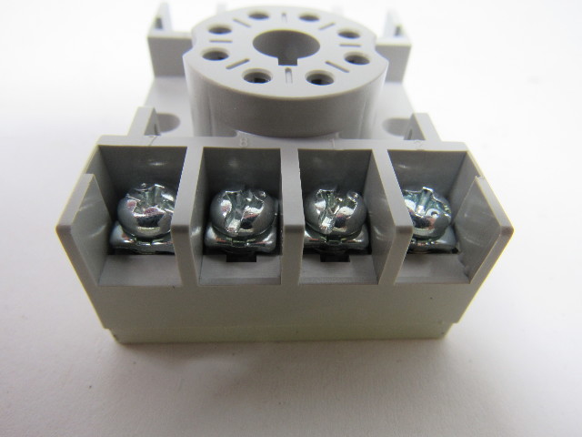 Dayton 5X852N Relay Socket 8 Pin 300V 15A Lot of 9 | Bullseye ...