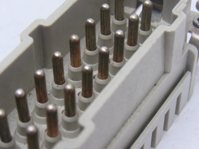 Harting HAN 16 ES-M 16 Pin Male Connector 16A 500V | Bullseye ...