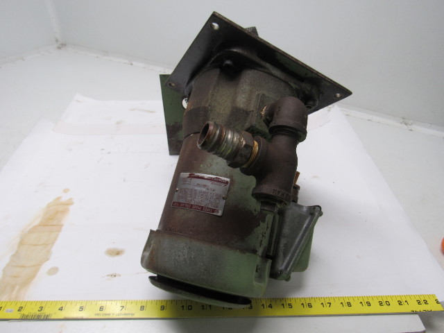 Hitachi 3 Phase Coolant Pump 200-220V 50/60Hz From a Working Okuma LC20 ...