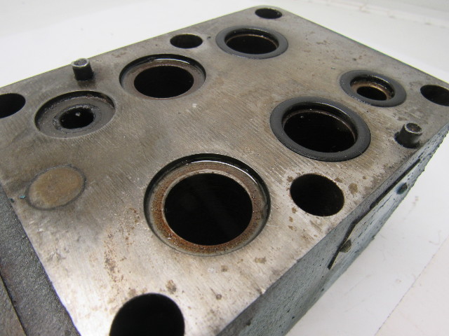 Vickers DGPC 06AB50 Pilot Operated Check Module Stacking Valve ...