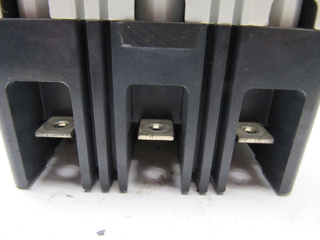 Eaton Cutler Hammer FD3070 Molded Case Circuit Breaker 70 Amp 600 V 3 ...