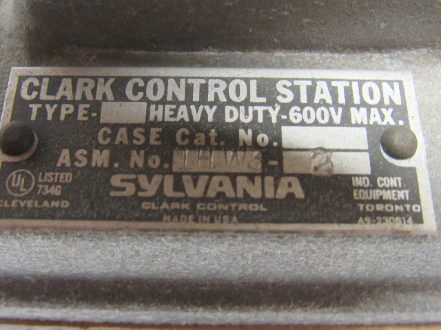 Sylvania 1HW3-2 Heavy Duty Control Station 600 V Explosion Rocker Proof ...