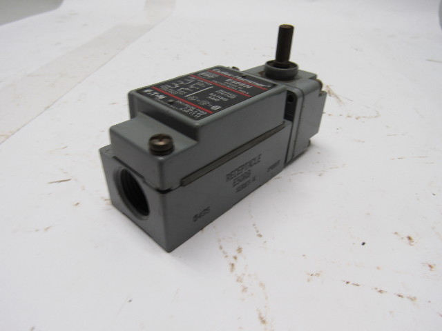 Cutler-Hammer E50SN E50DN1 Series A-2 Switch Body w/ Series A-1 Head 5 ...