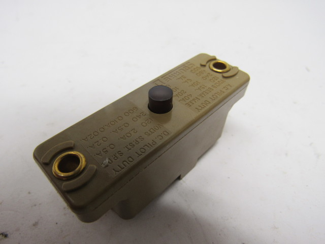 Square D 9007 AO-2 Snap Limit Switch | Bullseye Industrial Sales