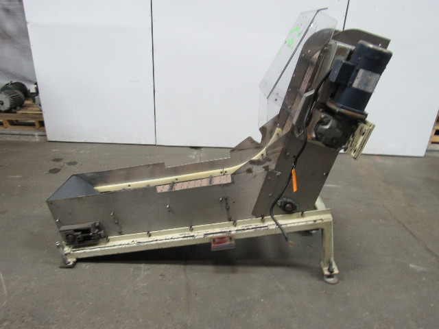 12"W Incline Conveyor 12"x32"Intake Area 90VDC 40 IPM-930 IPM Plastic ...