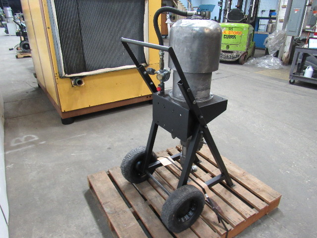 GRACO Air Operated Airless Sprayer 5600 PSI Max Operating Pressure ...
