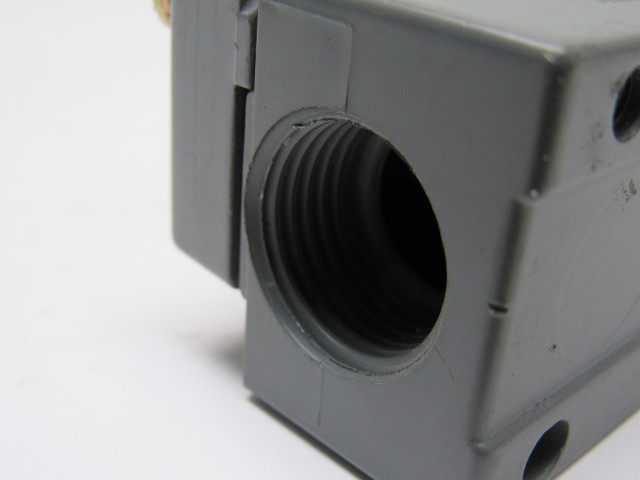 CUTLER HAMMER E50SB & E50DR1 Limit Switch Body & Operating Head 5 Deg ...