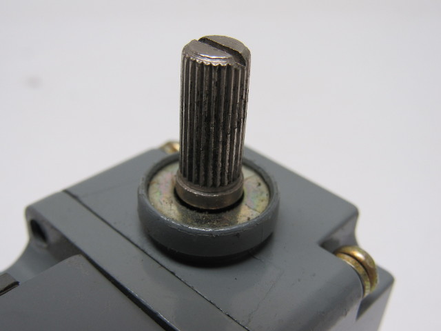 CUTLER HAMMER E50SB & E50DR1 Limit Switch Body & Operating Head 5 Deg ...