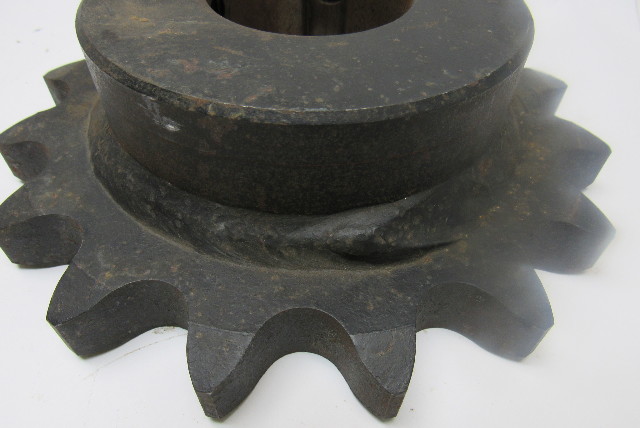 Martin 120B16H #120 Single Row 2-7/16" Keyed Bore 16 Tooth Sprocket ...