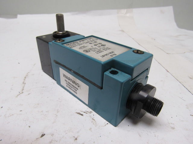 Micro Switch LSYAC1ADD Heavy Duty Limit Switch 50/60 Hz. 240 V. Lot Of ...
