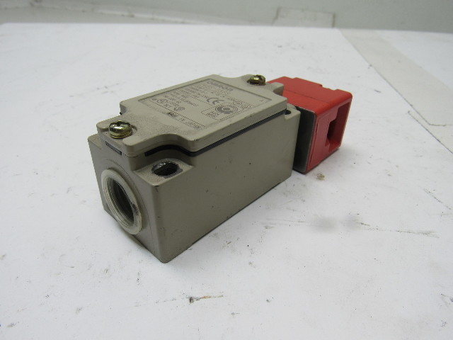 Omron D4BS-35FS NEMA A600 Mechanical Interlock Safety Switch | Bullseye ...