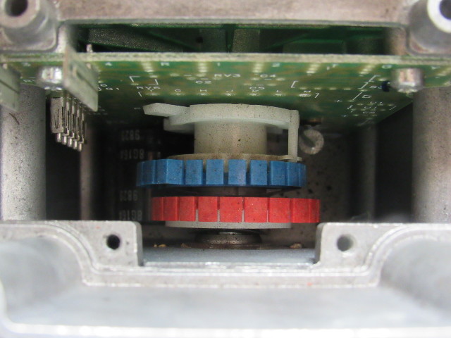 Honeywell M4185B1009 Modutrol IV 120V Spring Return 9.5Lbs Foot Mounted ...