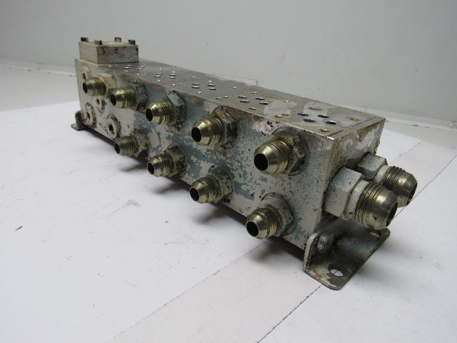 Daman AD03P062S Aluminum Manifold Block 6 station | Bullseye Industrial ...