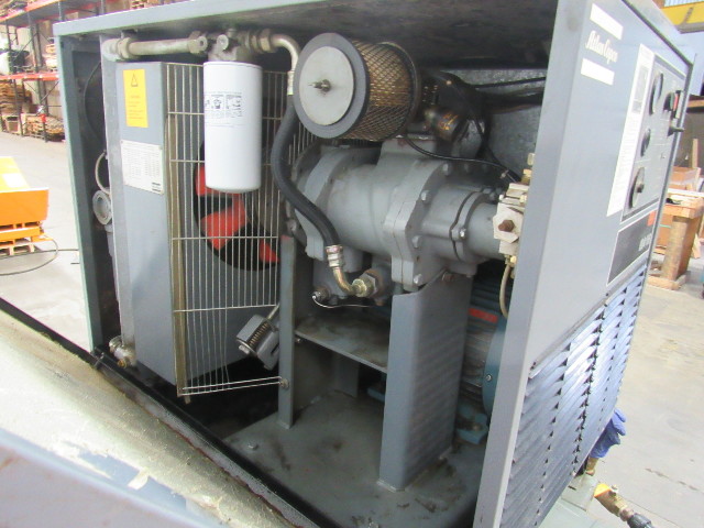 Atlas Copco GA18 25HP Rotary Screw Compressor w/33,000 hrs 208V 3 Phase ...