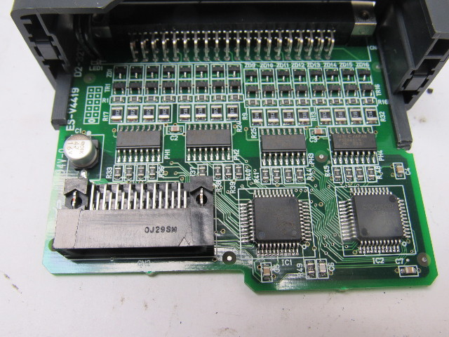 Automation Direct D2-32TD2 12-24VDC 32 Point Discrete Output Module | Bullseye Industrial Sales