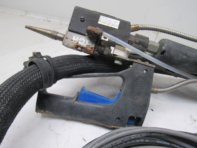 Nordson FP-200-EX RediFlex Hi-Flex Hot Glue 8' Hose 240V 5/16" Dia. W ...