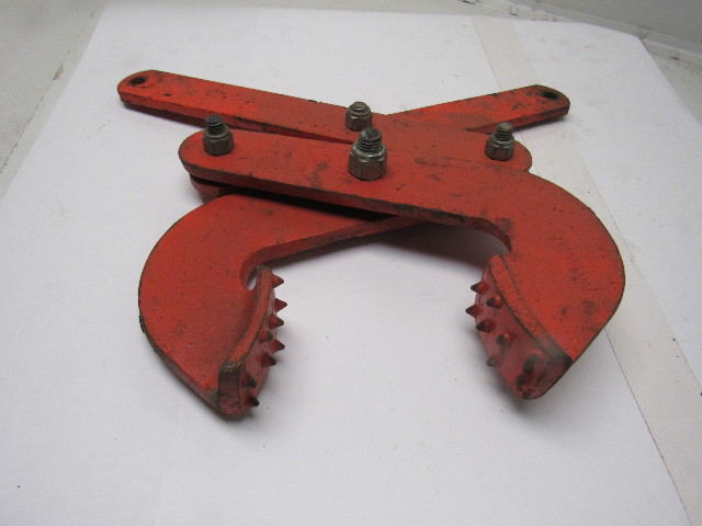 Spiked Jaw Pallet Puller Scissor Clamp 5" Open | Bullseye Industrial Sales