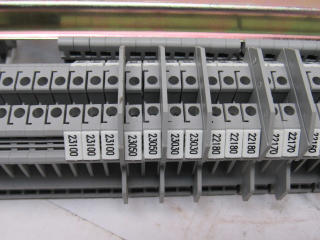 Phoenix Contact UK5N 600V 30A 28-10AWG Wire Terminal Block DIN Rail 140 ...