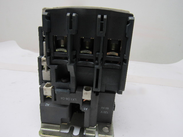 Telemecanique LC1 D8011 600V 60Hp 80A Max Non Reversing Contactor ...