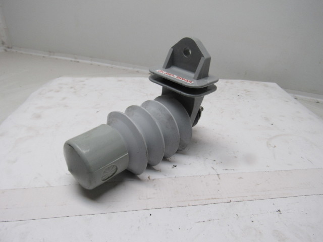 Cooper UHS09050A1A1A1A 9KV 7.65 MCOV Heavy Duty MOV Surge Arrester ...