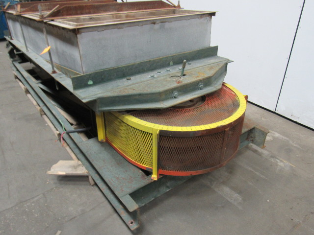 4 Chamber Vibrating Screen Aggregate Conveyor Separator 104" x 38 ...