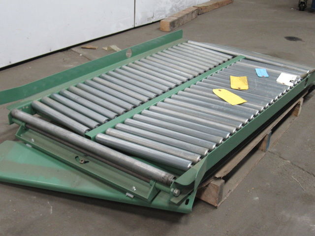 Roach Swivel Manual Diverting Gravity Roller Conveyor 72" x 35 ...