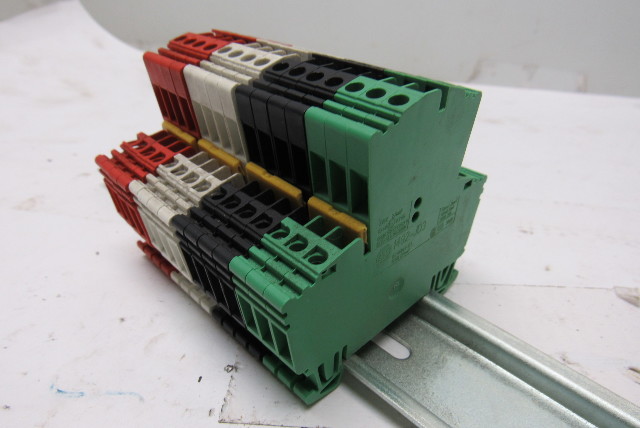 Allen Bradley 1492 JD3 Color Coded Terminal Blocks On DIN Rail 15 allen-bradley-1492-jd3-color-coded-terminal-blocks-on-din-rail-15