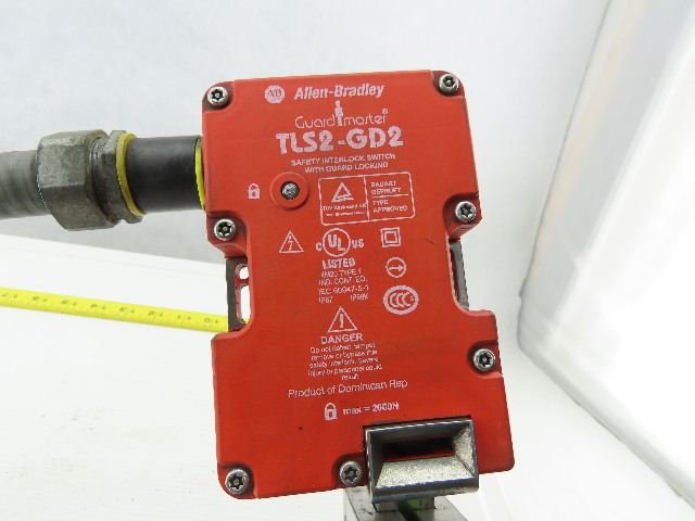 Allen Bradley Guard Master TLS2-GD2 Safety Switch W/Key | eBay
