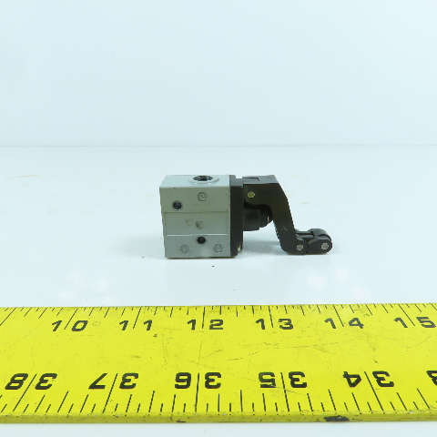CompAir 4N301-402 Pneumatic Limit Switch Roller Head 1/8" NPT ...