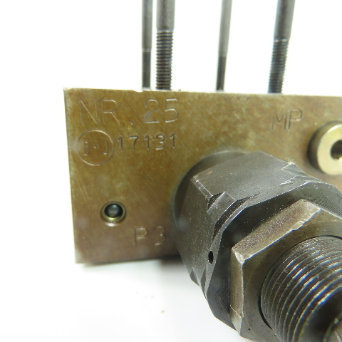 NR 25 17131 Hydraulic Manifold Block W/Cartridge Valves 6-5/16"x 3-1/8 ...