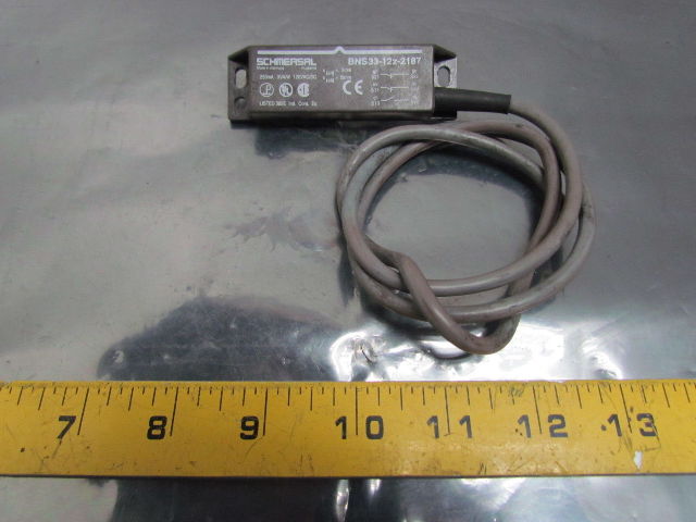 Schmersal BNS 120-12Z Safety Magnetic Sensor 100VAC/DC 250mA ...