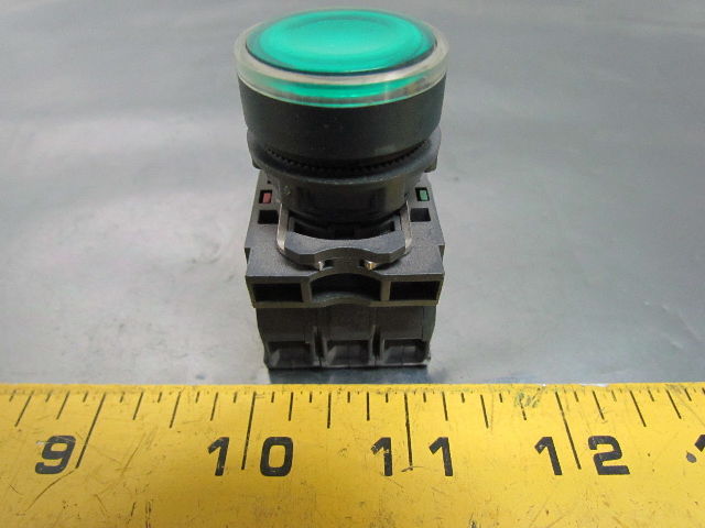 Telemecanique ZBE-101 ZB5AZ009 Pushbutton Switch 240V 3 Amp Green Lens ...