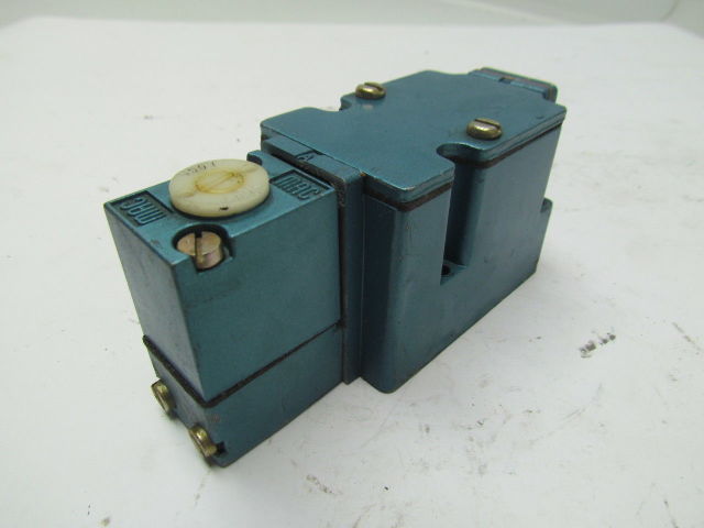 MAC 6211A-211-PM-1120A Single Coil Pneumatic Directional Control Valve ...