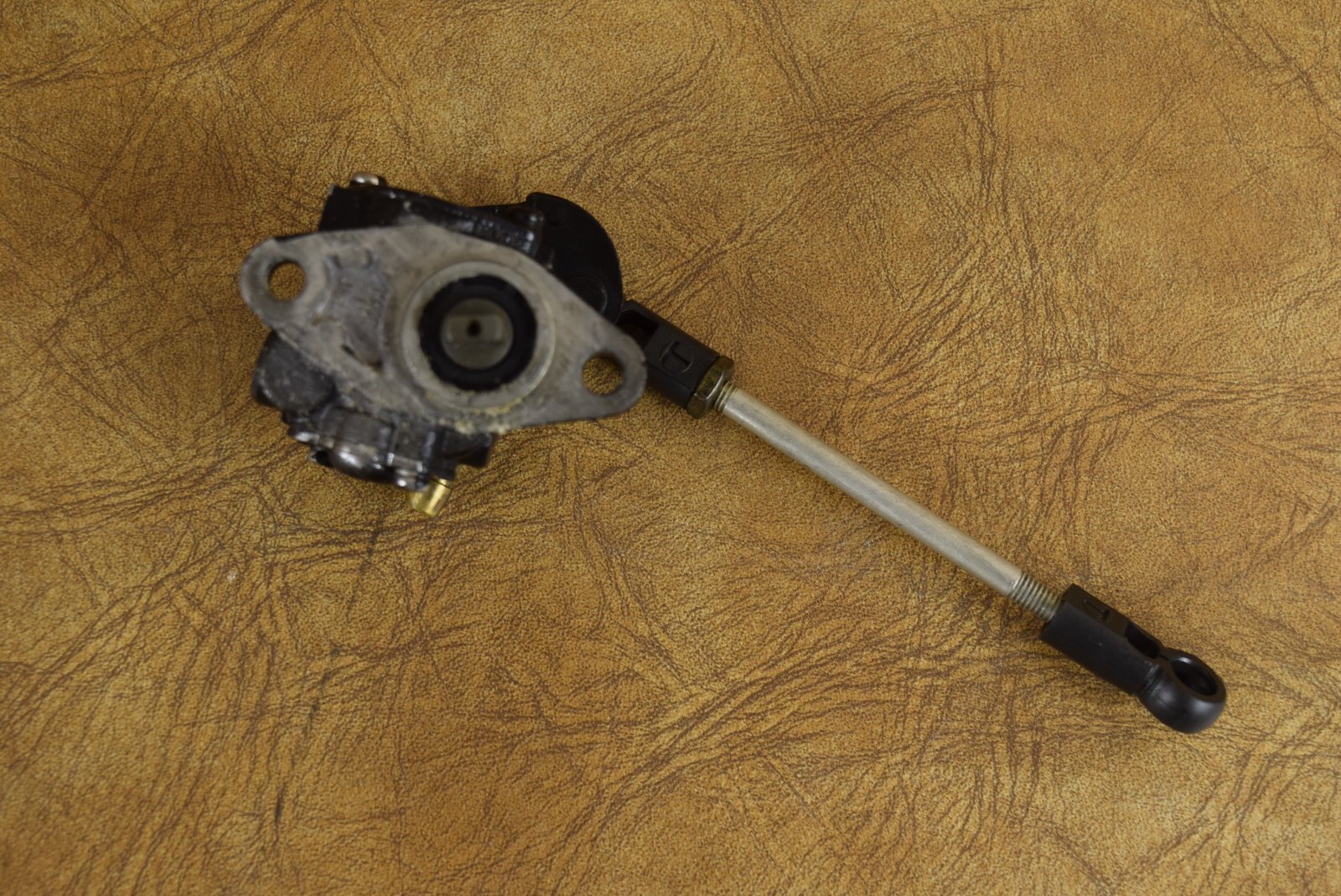 Mercury & Mariner Oil Injection Pump 818902A1 1991-2006 45 JET 50 55 60 ...