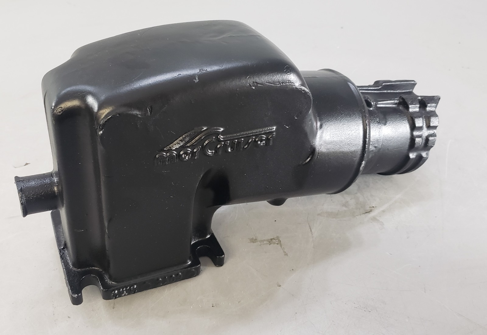 816900A5 MerCruiser 1995-1997 Port Exhaust Elbow 350 MAG. Bravo ...