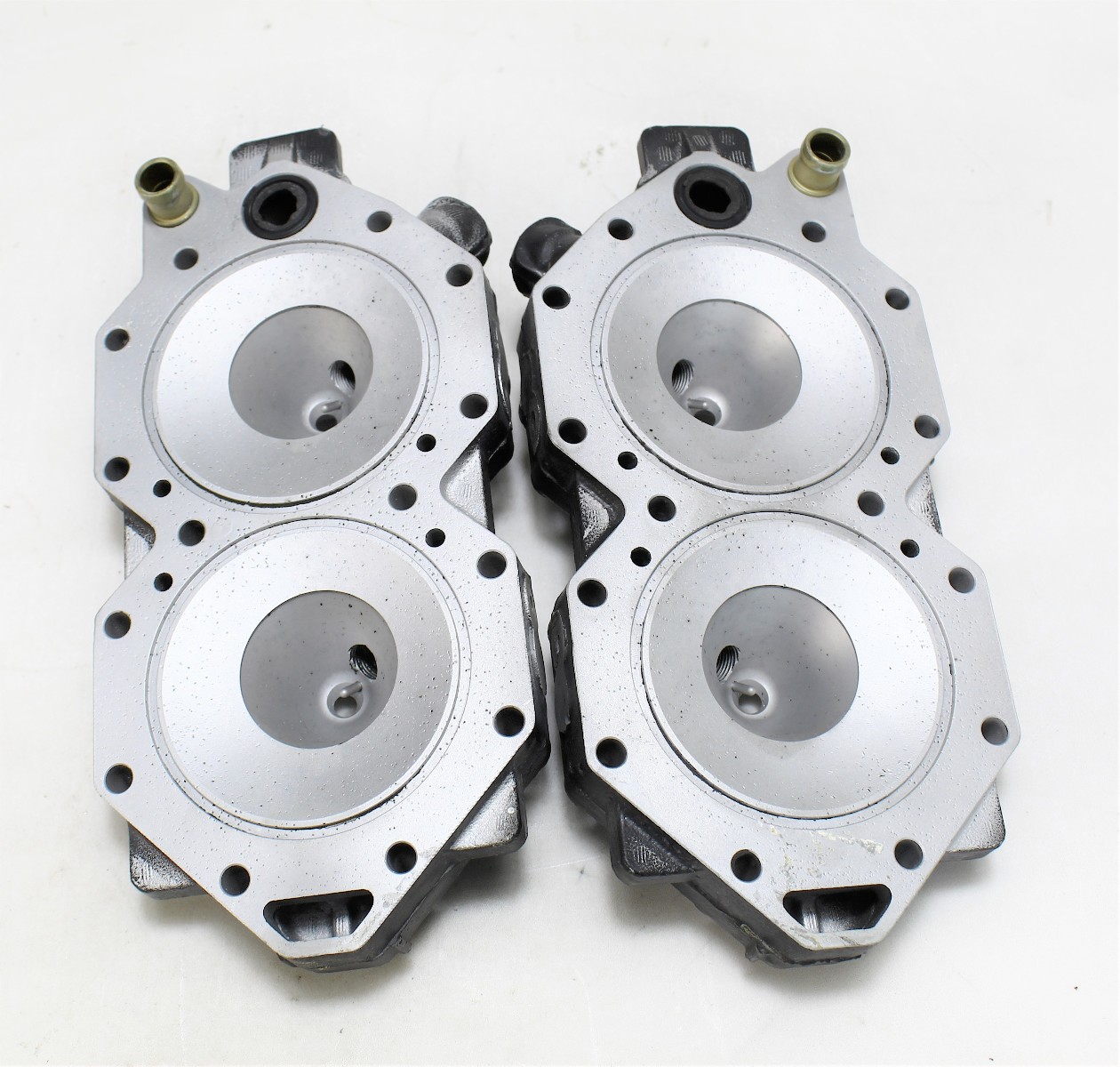 5006257 C# 352178 350947 Evinrude 2007-12 ETEC Cylinder Heads 90 115 ...