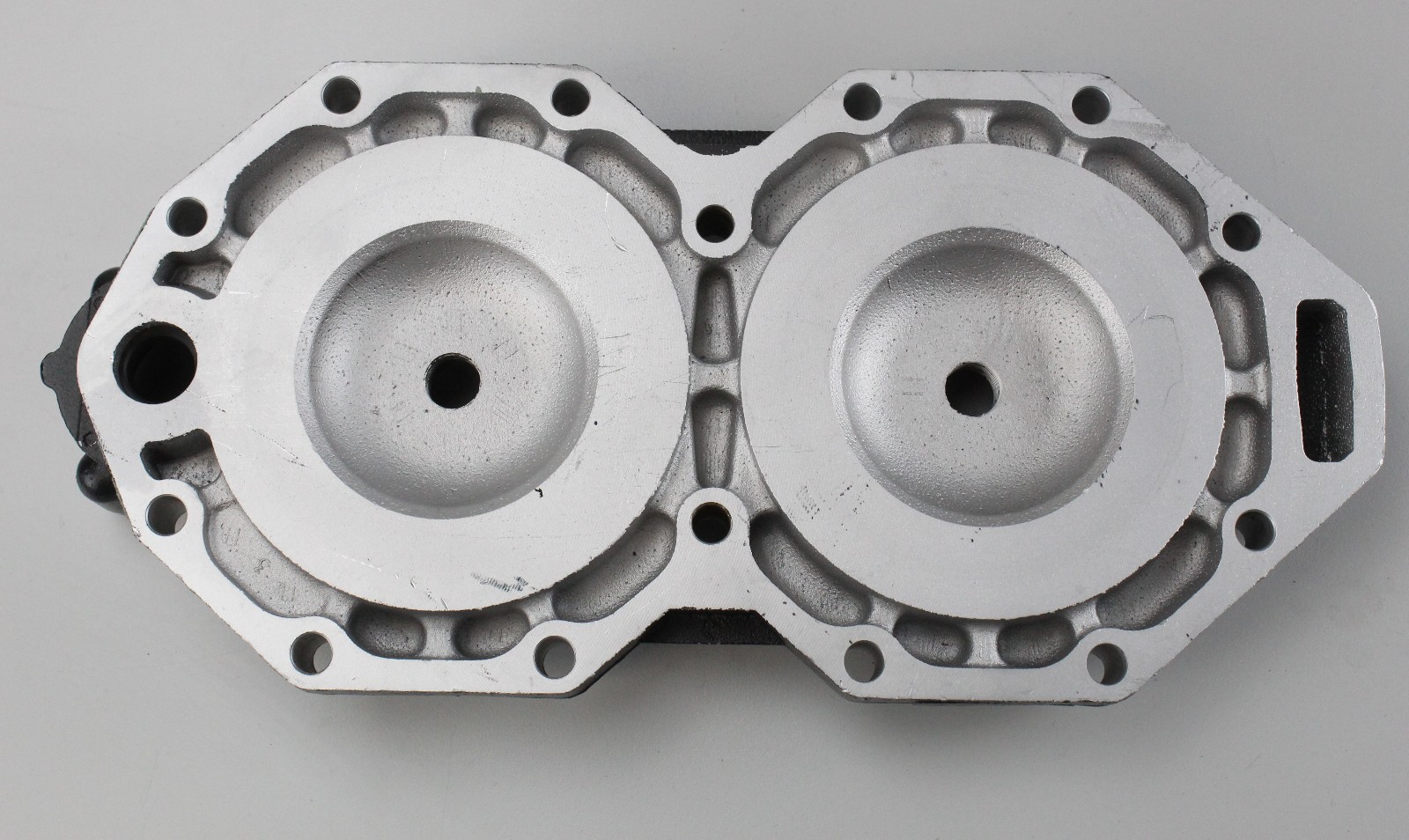 328624-2 - C# Johnson Evinrude Cylinder Head 2-Stroke V4 REFURBISHED ...