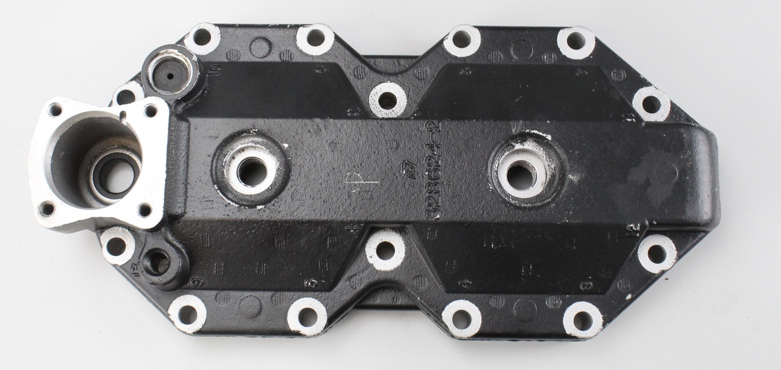 328624-2 - C# Johnson Evinrude Cylinder Head 2-Stroke V4 REFURBISHED ...