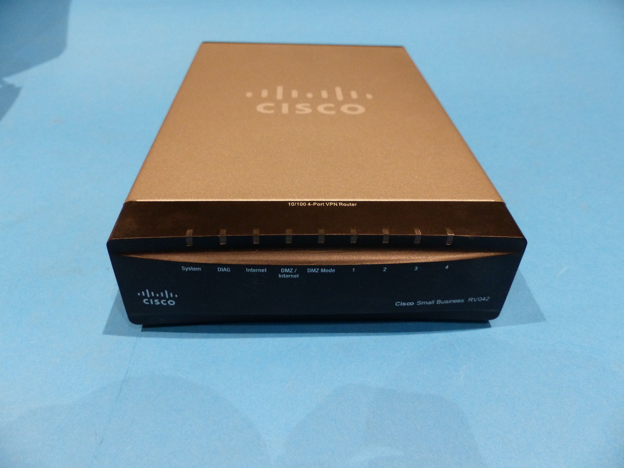 CISCO RV042 V03 SMALL BUSINESS DUAL GIGABIT WAN 10/100 4-PORT VPN ...