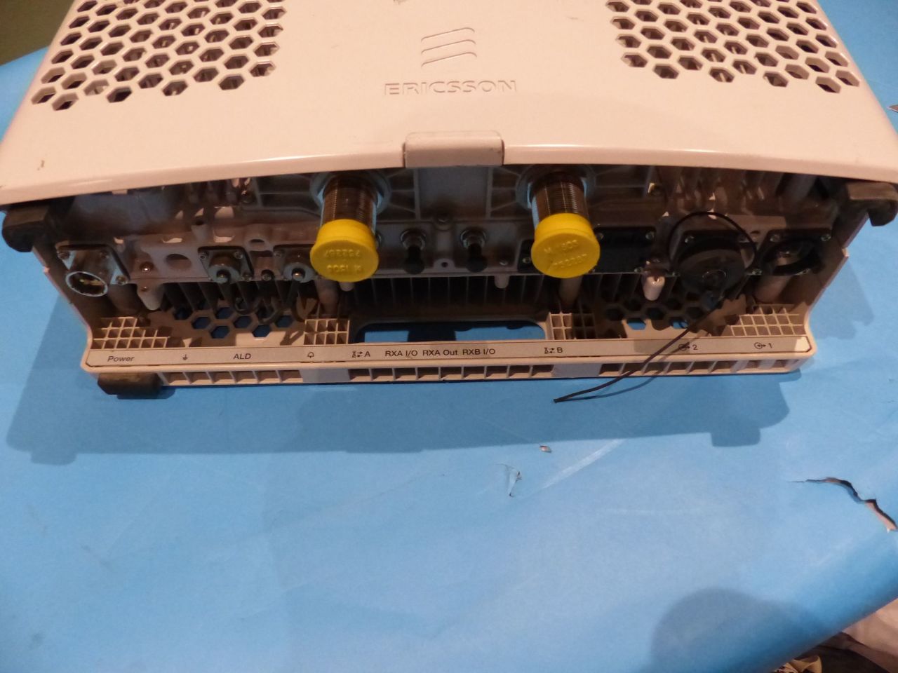 ERICSSON RRUS 12 B4 BS1613492 REMOTE RADIO UNIT LTE/WCDMA | MDG Sales, LLC