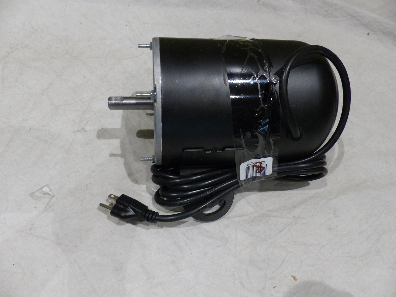 GENERIC SMALL BLACK INDUSTRIAL ELECTRIC MOTOR COMPRESSOR | MDG Sales, LLC