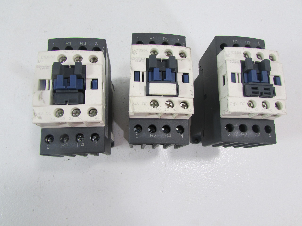SCHNEIDER ELECTRIC LC1D258 BD CONTACTOR 24V DC (LOT OF 3) | Premier ...