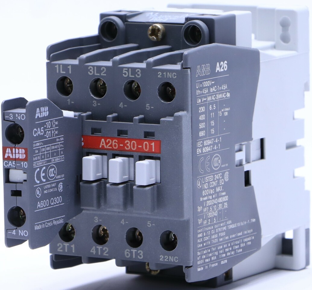 * NEW ABB A26 A26-30-01 CONTACTOR 110-120V 50/60Hz R84 COIL W/ CA5-10 ...