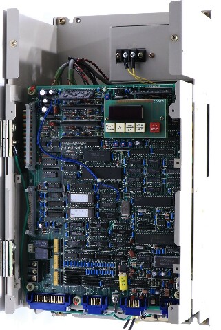 * YASKAWA CIMR-MTIII-3.7K SPINDLE DRIVE TRANSISTOR INVERTER